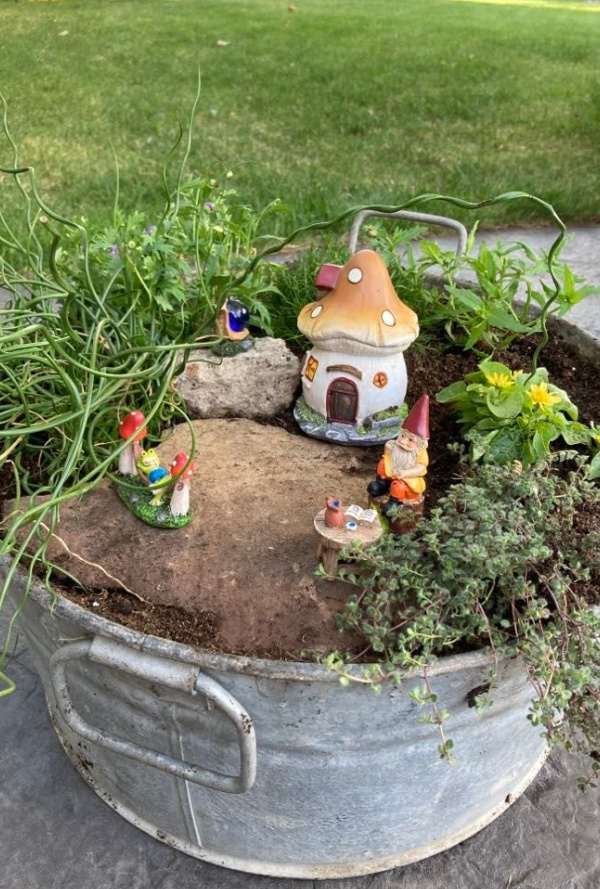 How to Make a Gnome Garden (CUTE Easy DIY!) | Fairy Garden DIY