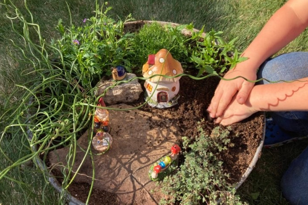 How to Make a Gnome Garden (CUTE Easy DIY!) | Fairy Garden DIY